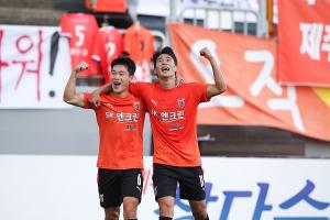 K리그2 26R MVP...이랜드전 '1골 1도움' 진성욱